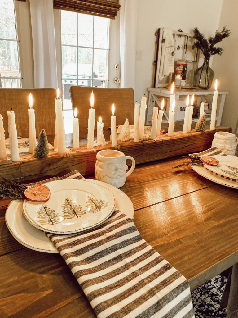 Simple Christmas Tablescape - Itty Bitty Farmhouse