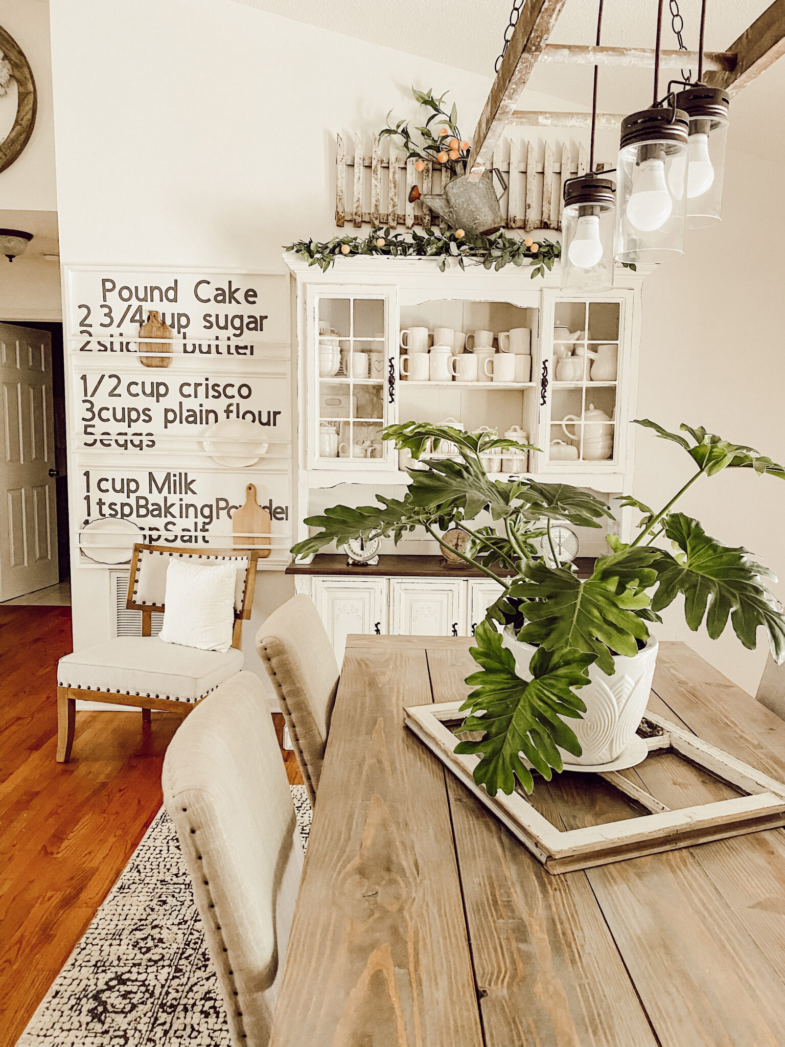 DIY Vintage Recipe Plate Rack - Itty Bitty Farmhouse