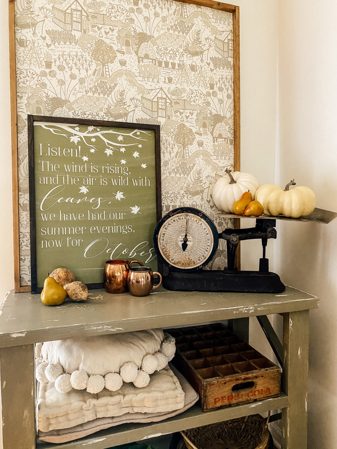Cozy Fall Vignettes - Itty Bitty Farmhouse