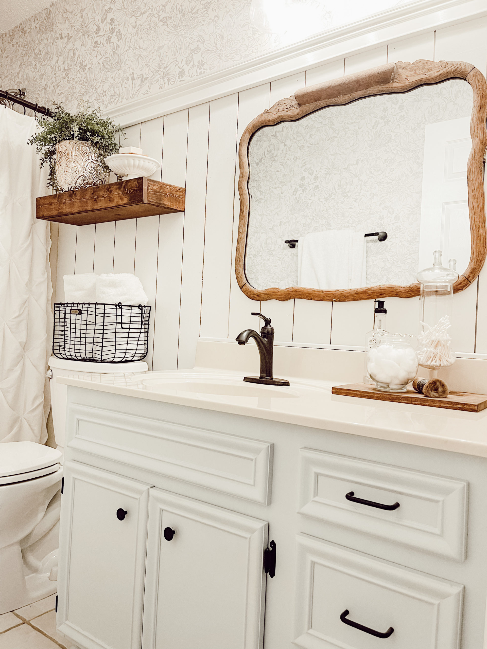 Color of the Season - Itty Bitty Farmhouse