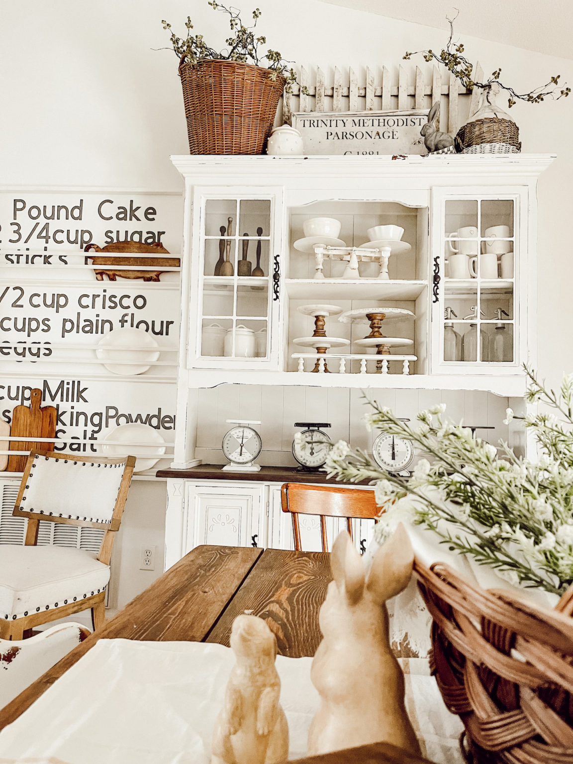 Early Spring Styling Dinning Spaces - Itty Bitty Farmhouse