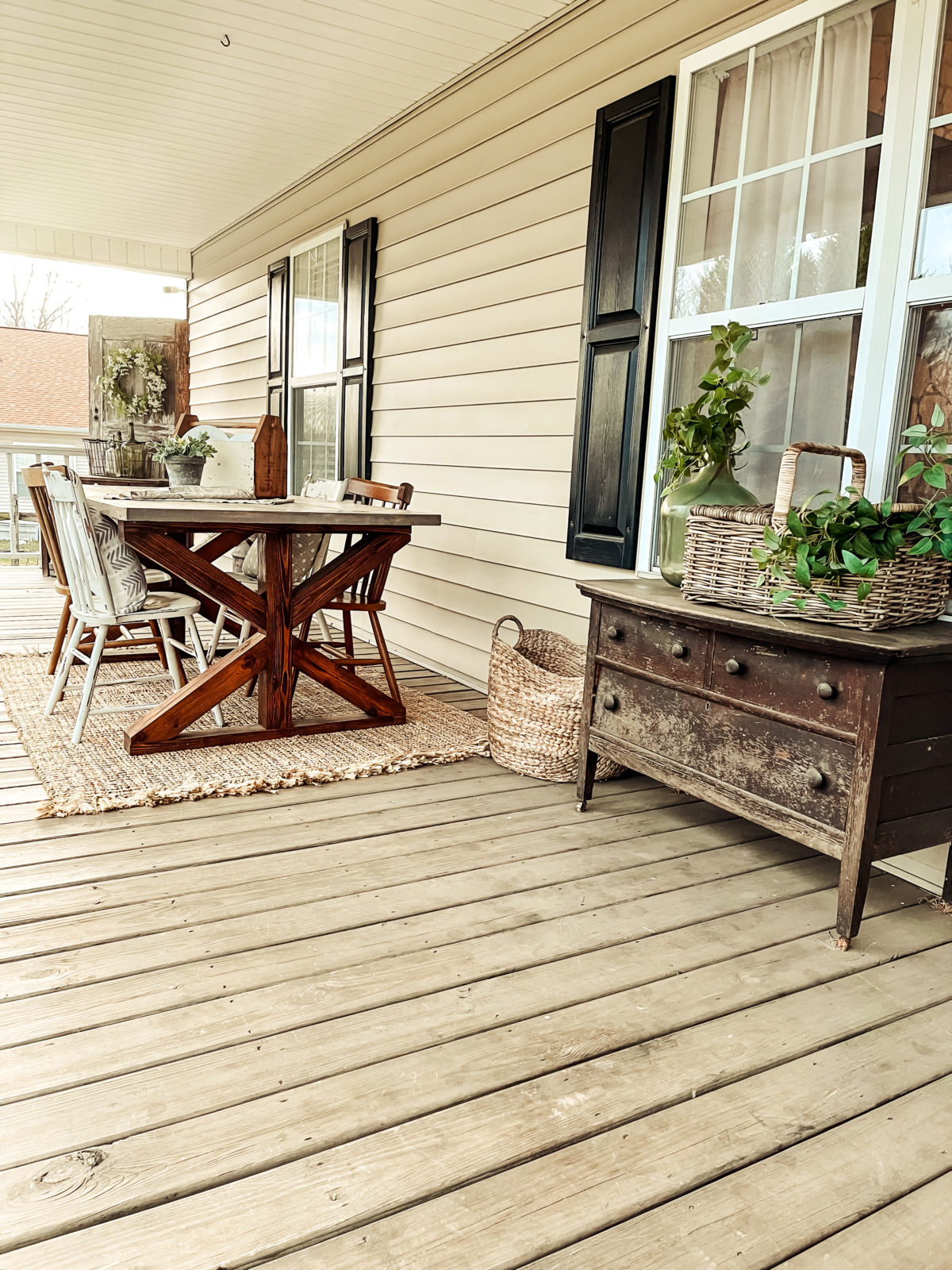 Early Spring Porches - Itty Bitty Farmhouse